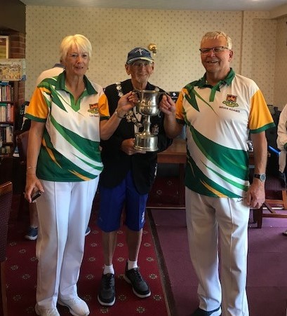 PLYMSTOCK BC WIN THE COUNTY MIXED PAIRS FINAL. - Plymstock Bowling Club